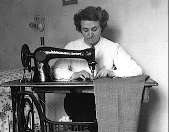 SARTA ... il mestiere prefertio dalle nostre nonne e mamme ....